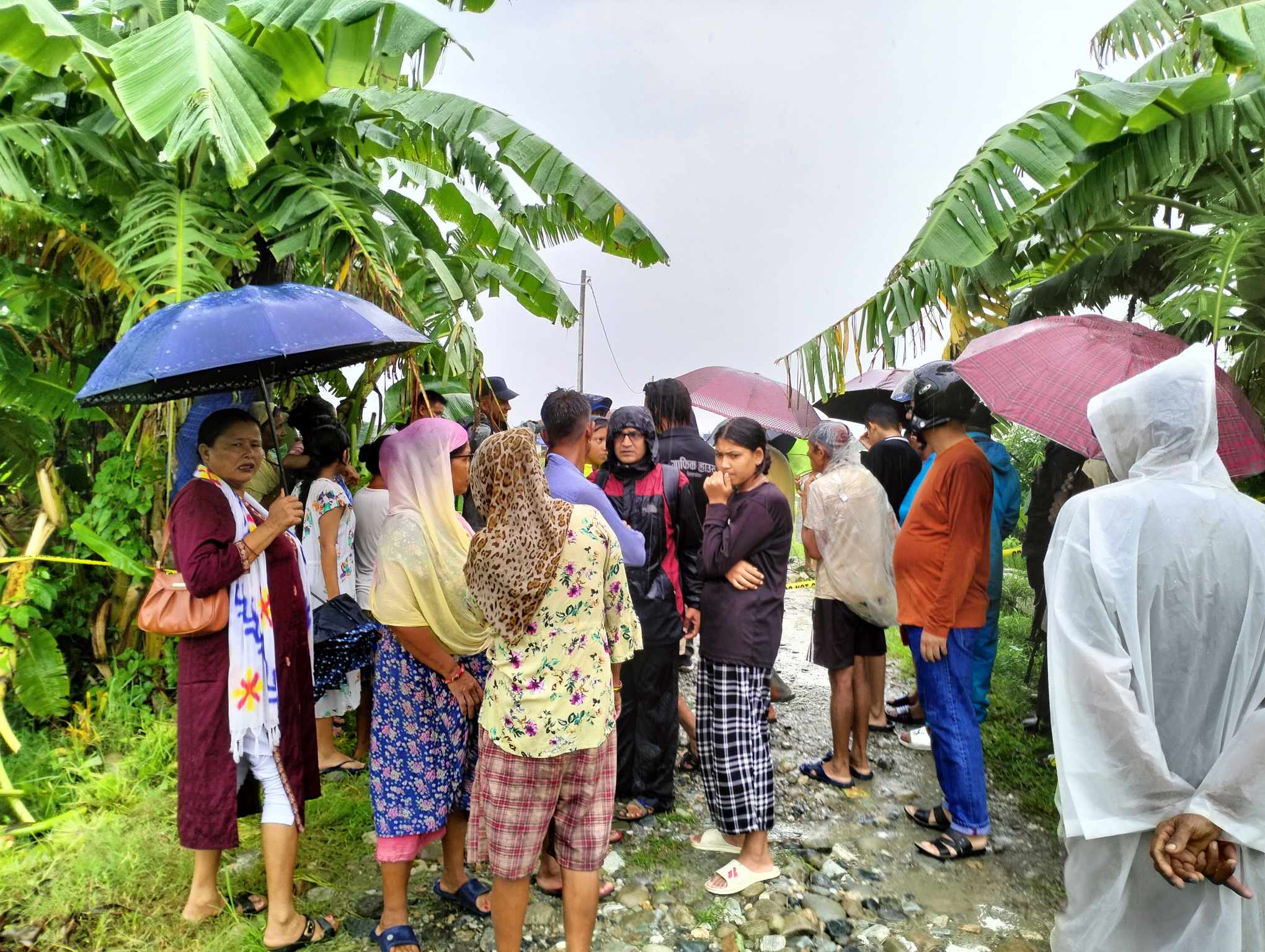 इन्द्रपुर स्वास्थ्य चौकी अगाडि पुरुषको शव फेला - EastKhabar